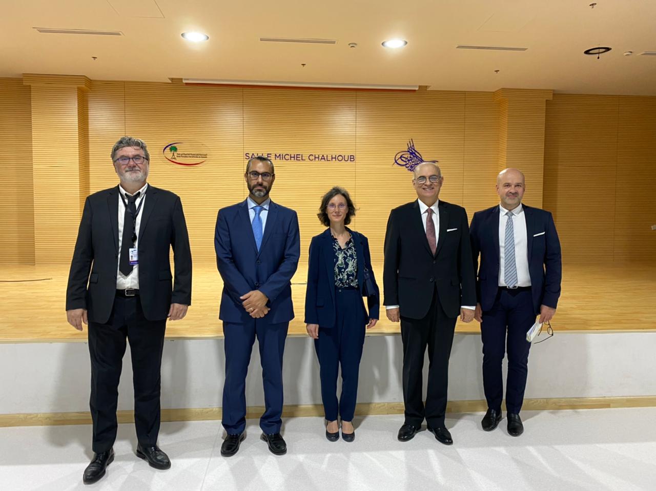 Visite de madame Corm-Kammoun, Consule de France | ÉCOLE FRANCAISE ...